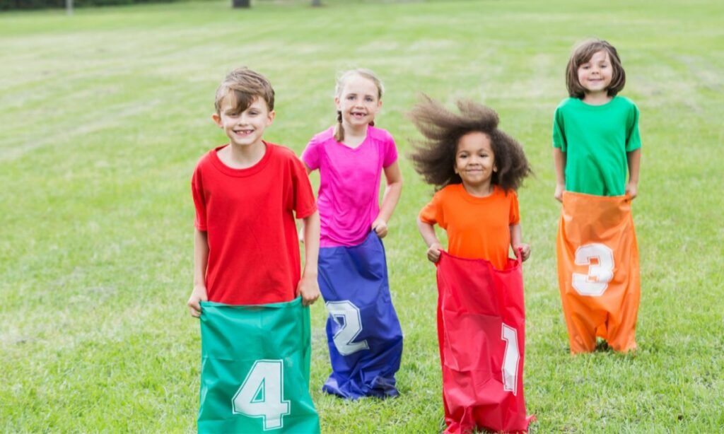 Carrera de Sacos: Diversión y Risas Garantizadas